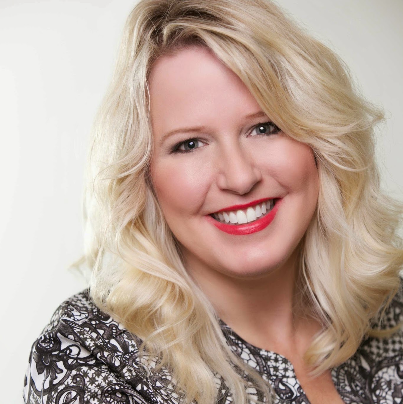 Kim Diamond's Instagram, Twitter & Facebook on IDCrawl